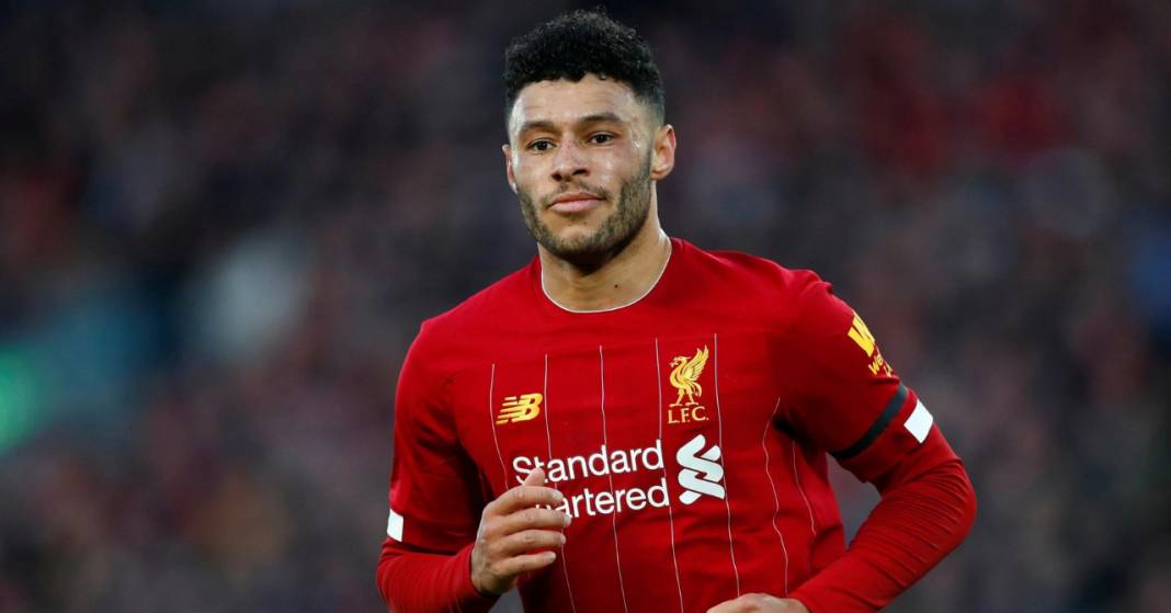 Beşiktaş'ın yeni transferi Alex Ox Chamberlain'in kimdir? Eşi ve ...