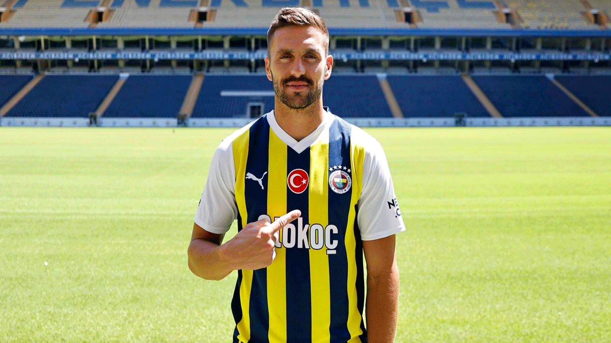 Dusan Tadic Resmen Fenerbahçe'de! Sözleşeme Bedeli Ne Oldu?