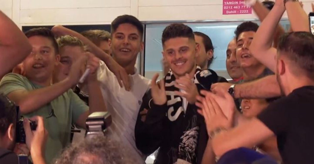 Beşiktaş'ın yeni transferi Milot Rashica İstalbul'a Geldi!