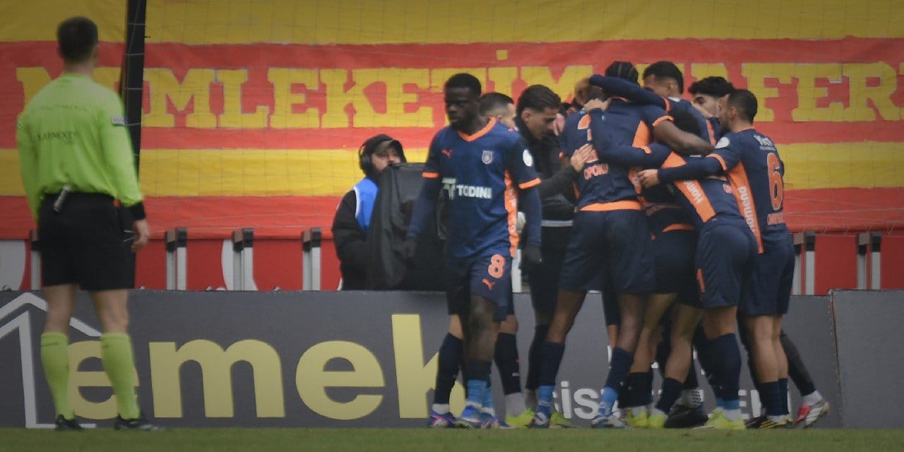 Nuri Şahin yönetiminde Başakşehir uçuşa geçti