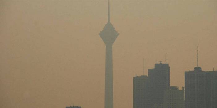 Kum Fırtınası İran'ı Vurdu: 400 Kişi Hastaneye Kaldırıldı