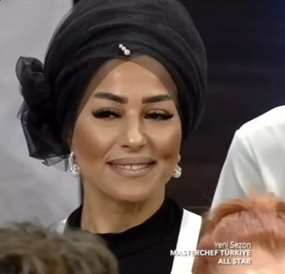 MasterChef All Star Yarışmacısı Esra'nın Makyajı Gündem Oldu
