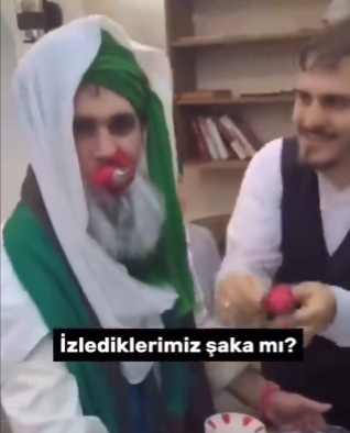 Tarikattan İzleyenleri Şok Eden Görüntüler: Parmaklarını Önce Ağzına ...